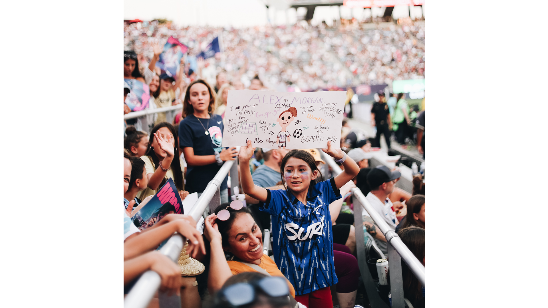 The Best Photos from Alex Morgan's Last Game – Togethxr